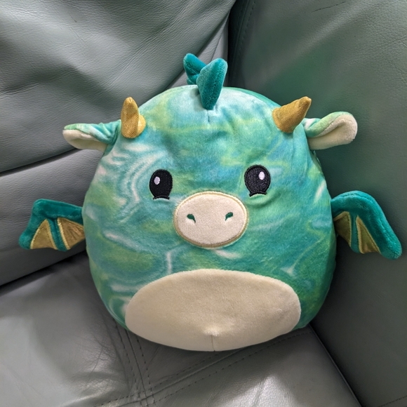 Kellytoy | Toys | Squishmallow 8 Scented Dexter The Dragon Mystery Bag ...